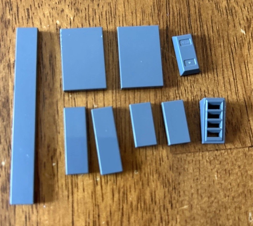 Lego Lot 8 Dark Gray Tiles Flat Smooth Pieces Finishing Replacement Set ...