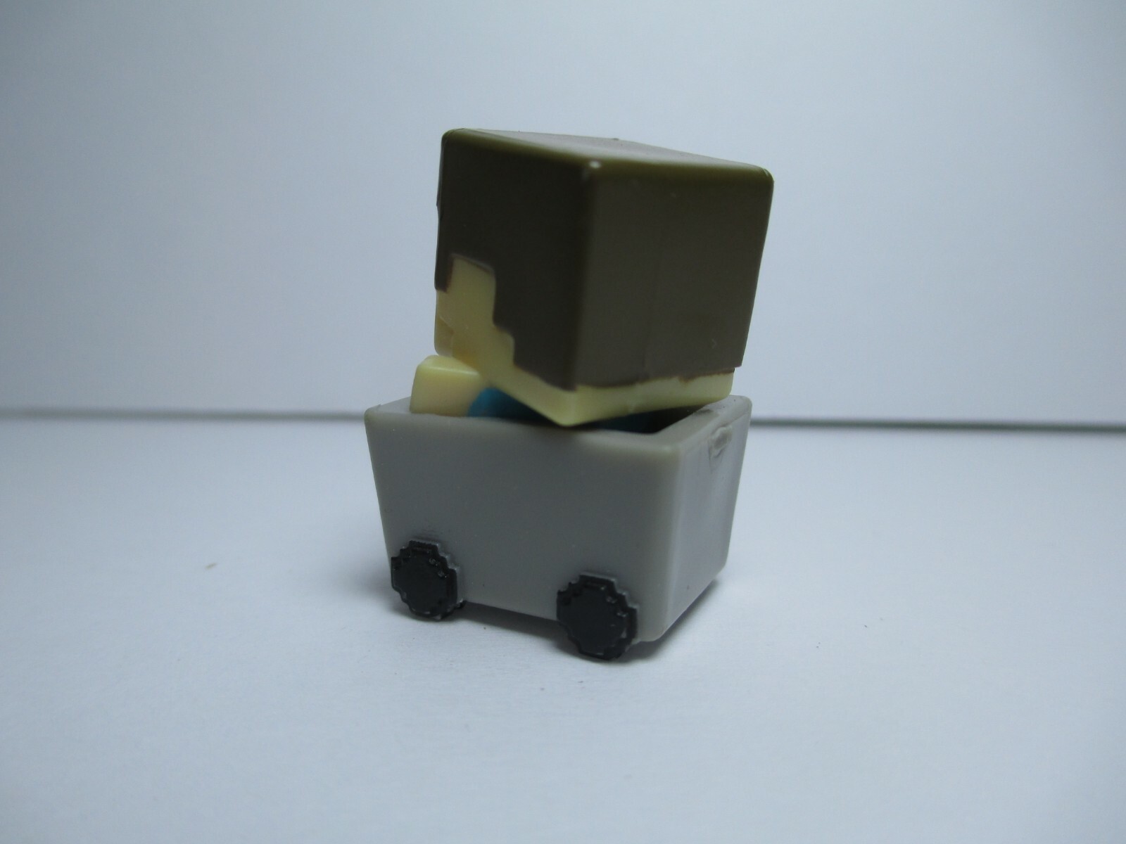 Minecraft Mini-Figures Netherrack Series 3 1" Steve Minecart Figure ...
