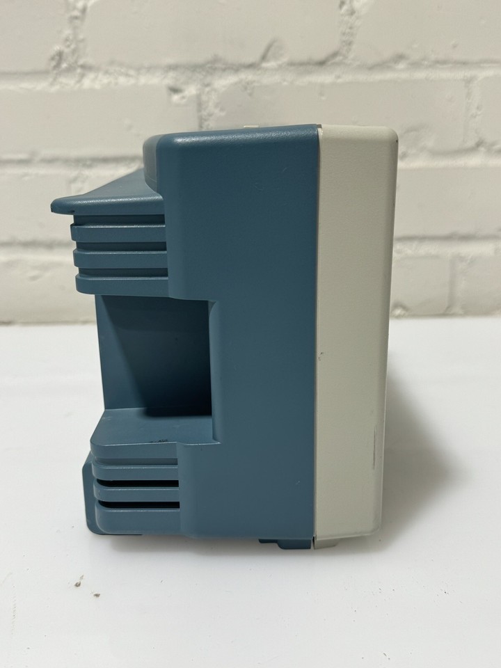 Tektronix TDS1002B 2 Channel Digital Storage Oscilloscope | eBay