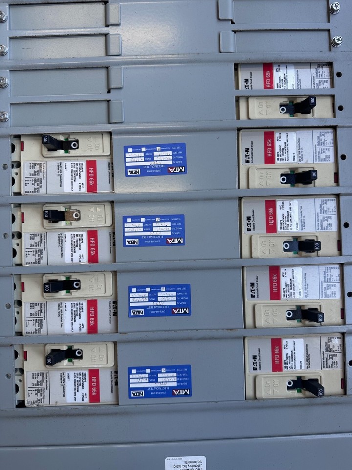 EATON 1200A 3P4W 208Y/120V 3R PANELBOARD W/ 1200A MAIN BREAKER ...