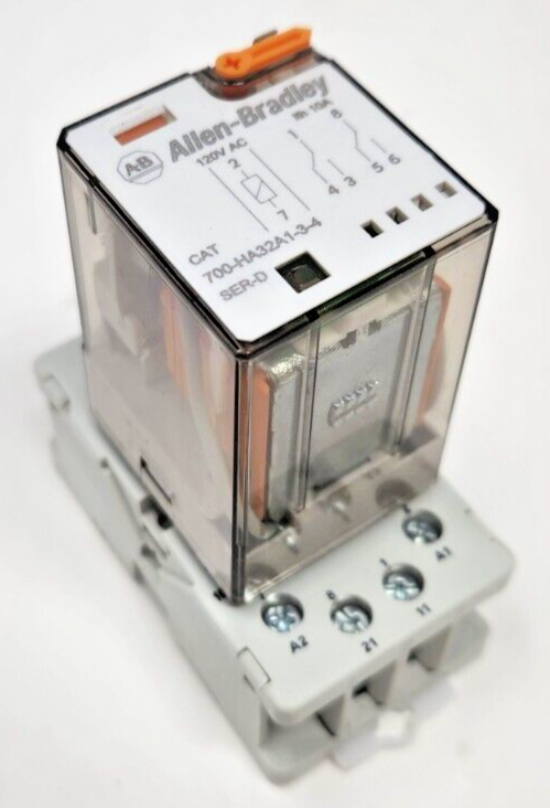 Allen-Bradley Tube Base Relay, 10A, 700-HA32A1-3-4 w/ 700-HN100 Tube ...