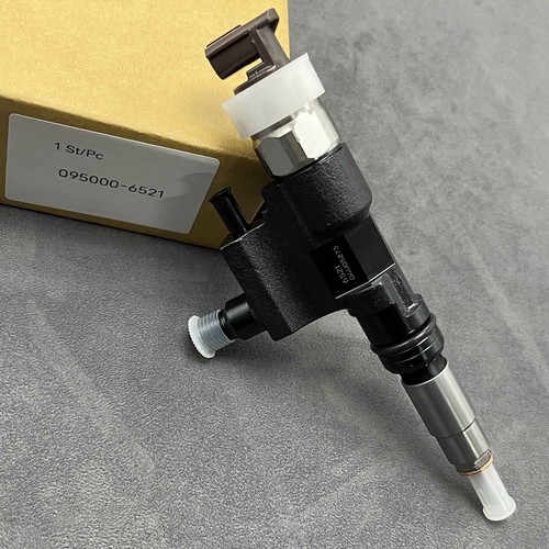 Diesel Fuel Injector For HINO 300 NO4C 095000-6521 095000-6520 23670 ...