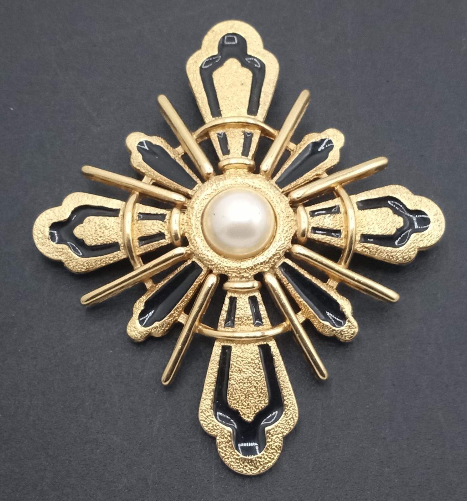 Monet Vintage Maltice Cross Brooch Pin - Gem