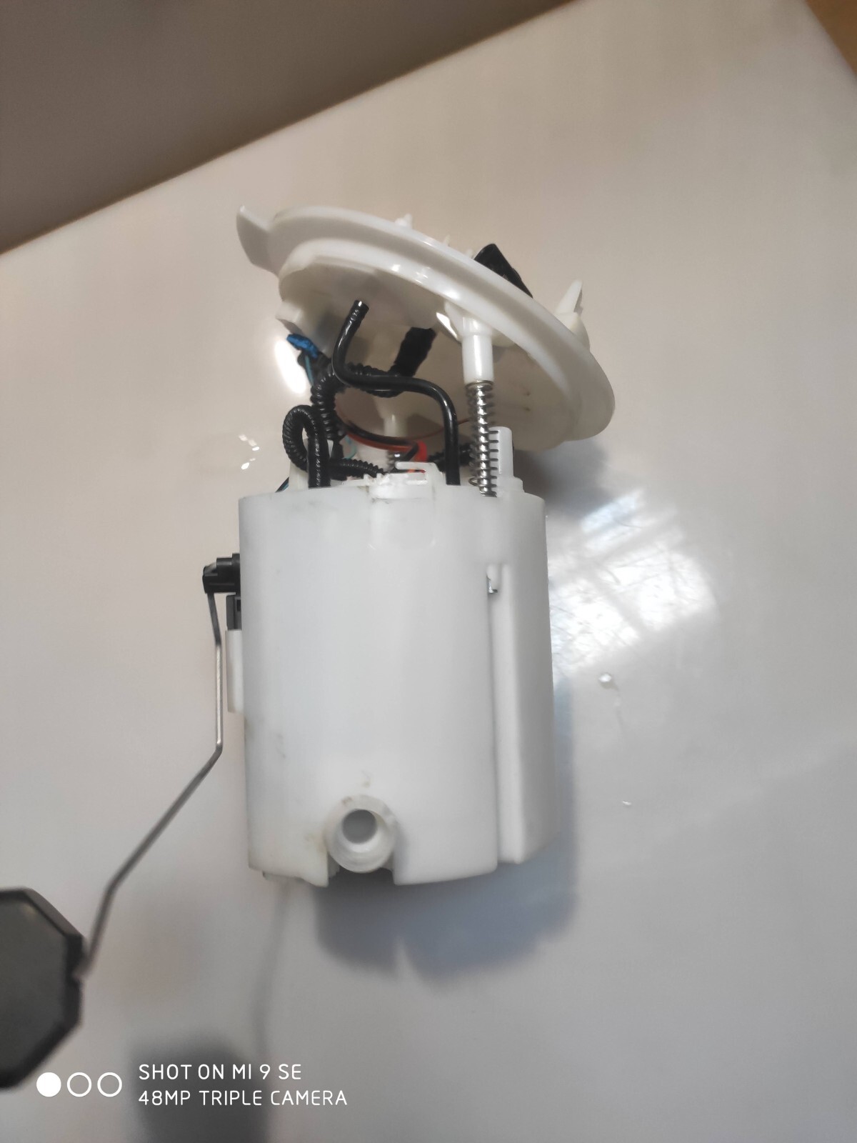 MERCEDES BENZ C GLC W205 W253 2.0 PETROL 2016 FUEL PUMP A2054704900 OEM ...