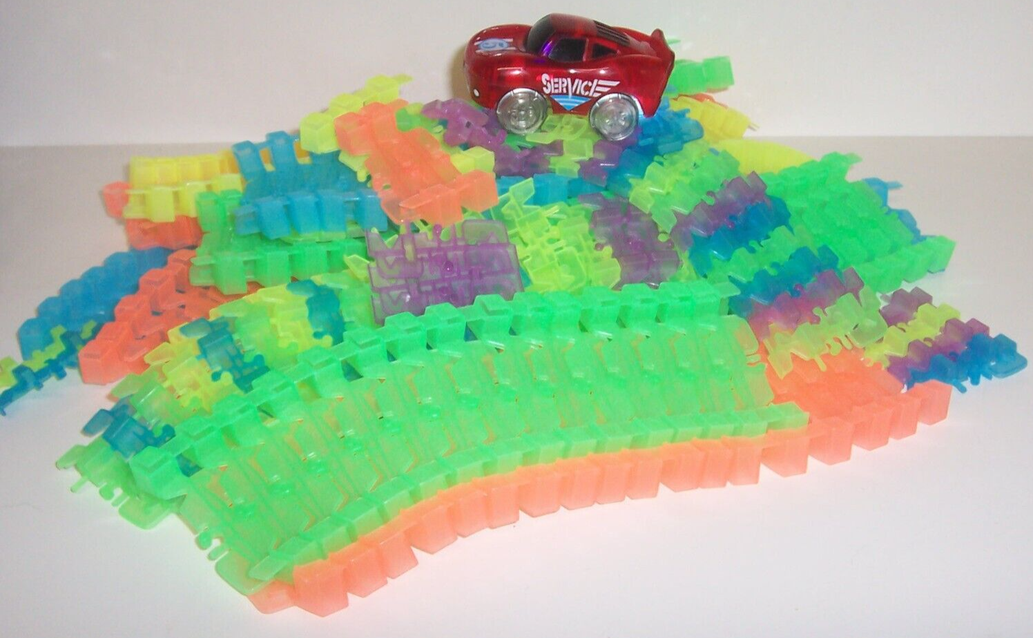 Big lot of Magic Tracks Glow In The Dark Track Racing Rainbow Flexible ...