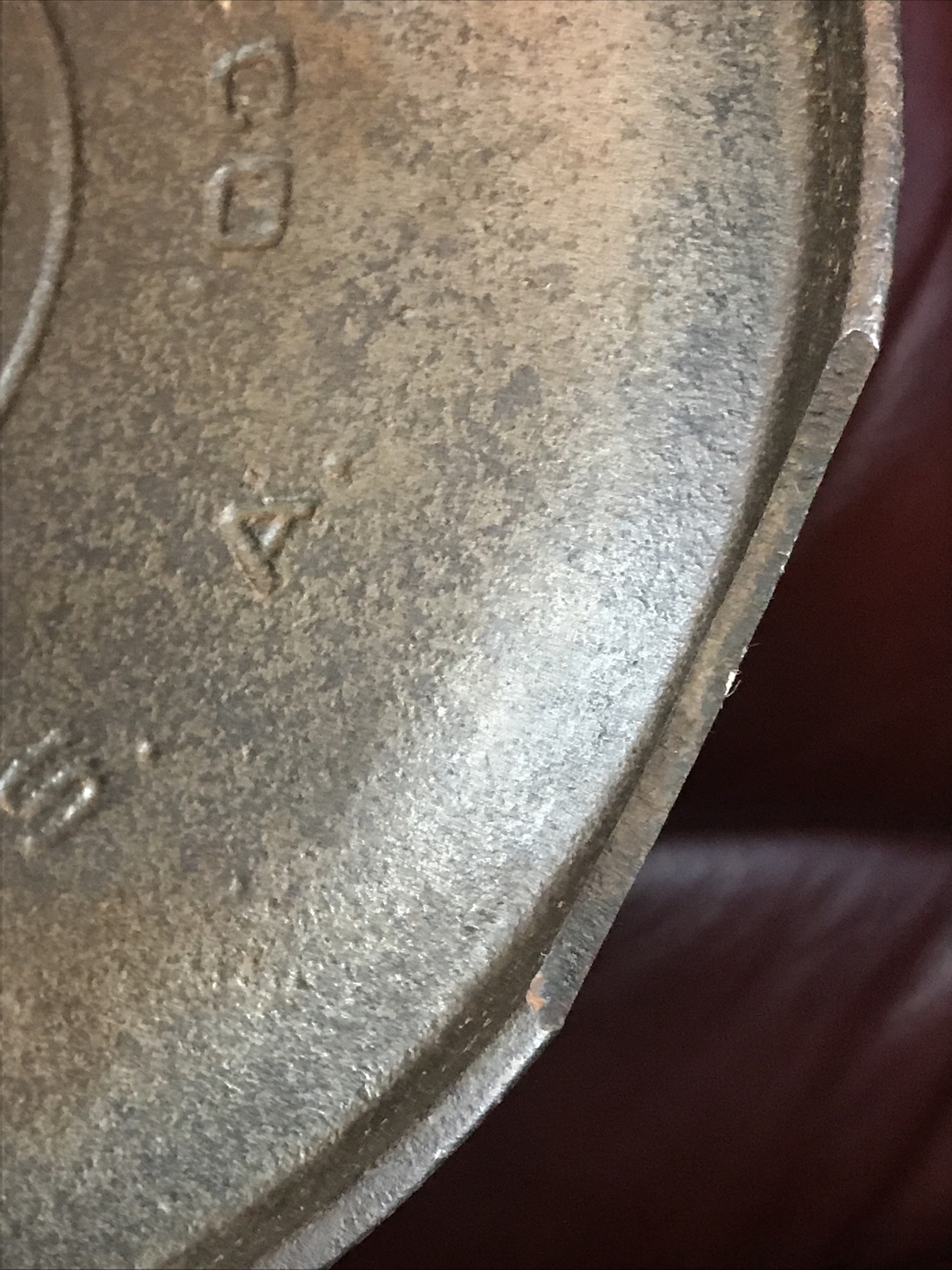 GRISWOLD CAST IRON #7 GRIDDLE 607 LARGE BLOCK LOGO - Chunk Missing On ...