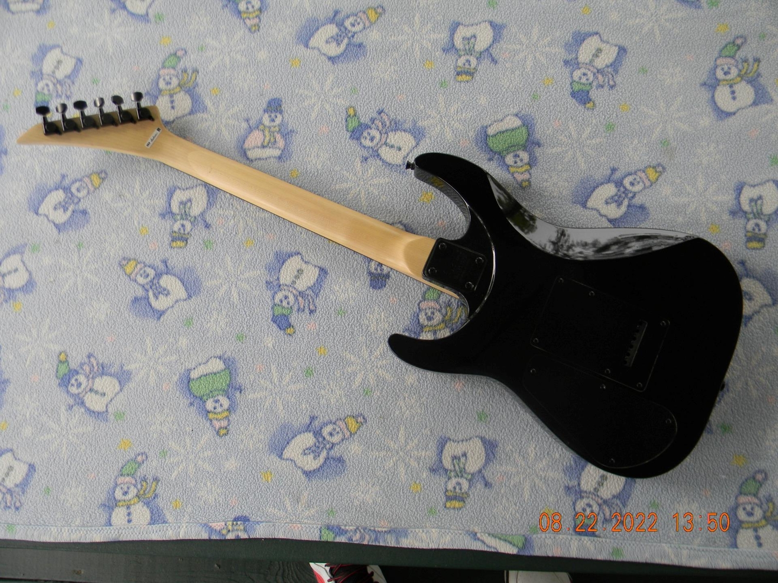 Jackson JS11 "Custom Shack",Hot White Pickups,Coil Splitting,Black ...