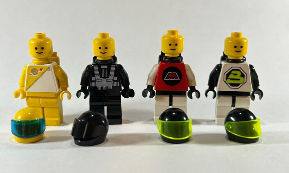 Lego Vintage Space Minifigures Futuron Blacktron M-Tron classic 1980s ...