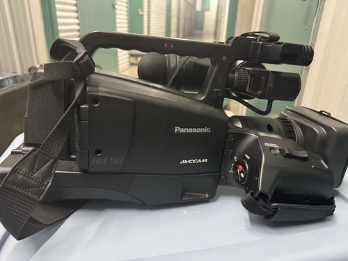Panasonic AGHMC40P 3Mos Avccam Handheld Camcorder - Black | eBay