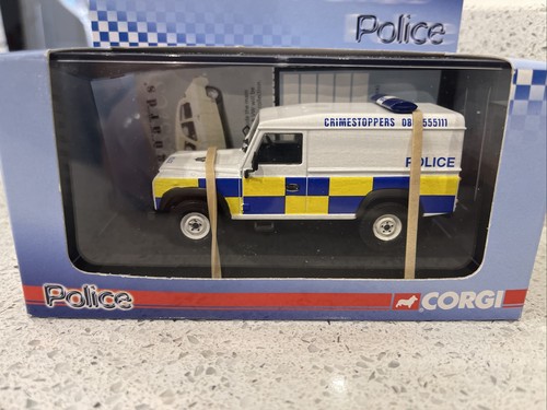 Vanguards Land Rover Defender Police Northern Ireland VA09703 See ...