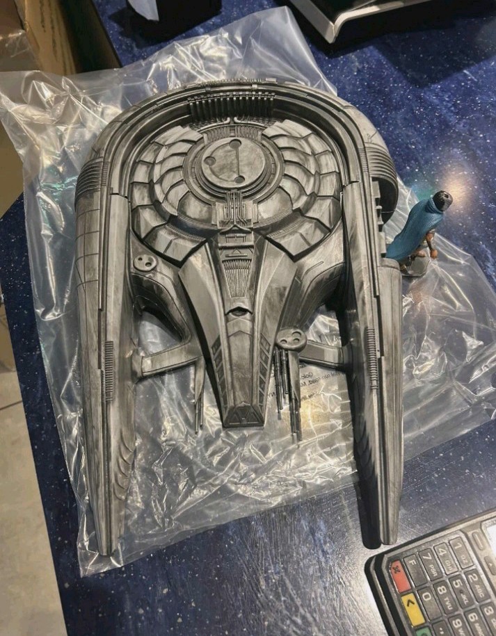 Predator: Badlands Yautja Scout Ship Popcorn Bucket Regal Cinemark Same ...