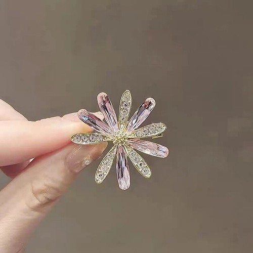 Korean Crystal Glass Daisy Flower Brooch Simple Brooches Suit Coat ...