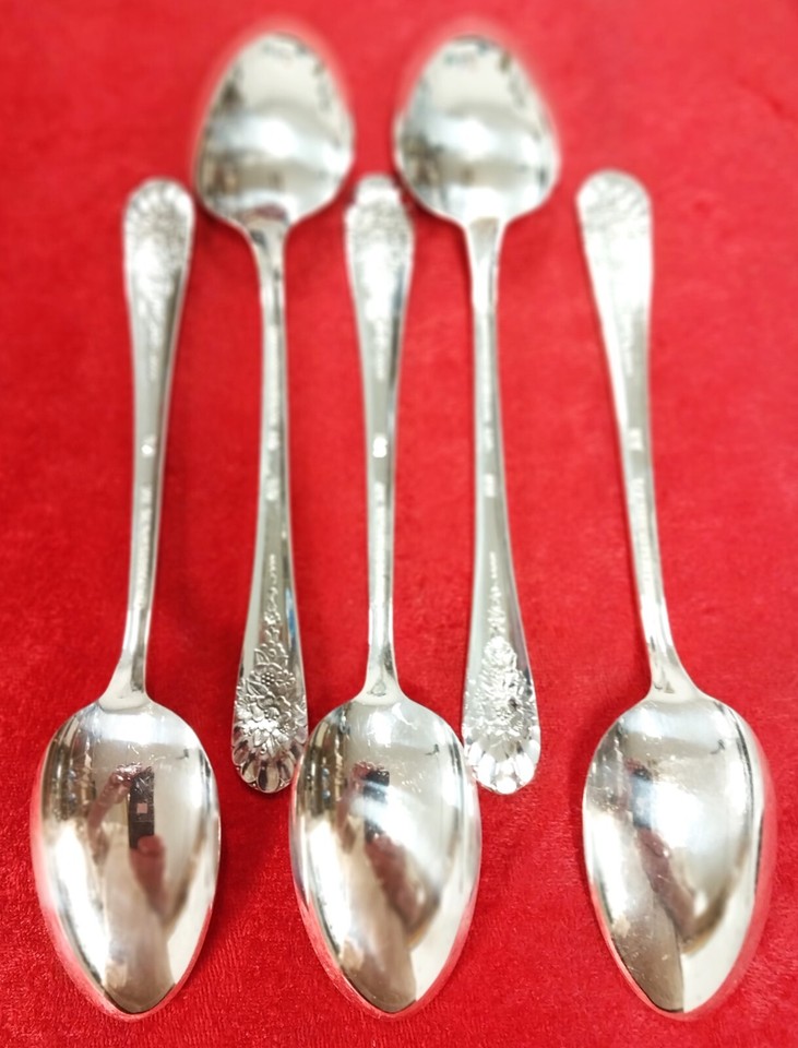 Five (5) Wm Rogers JUBILEE IS Silverplate 1953 Place Oval Soup Spoons ...