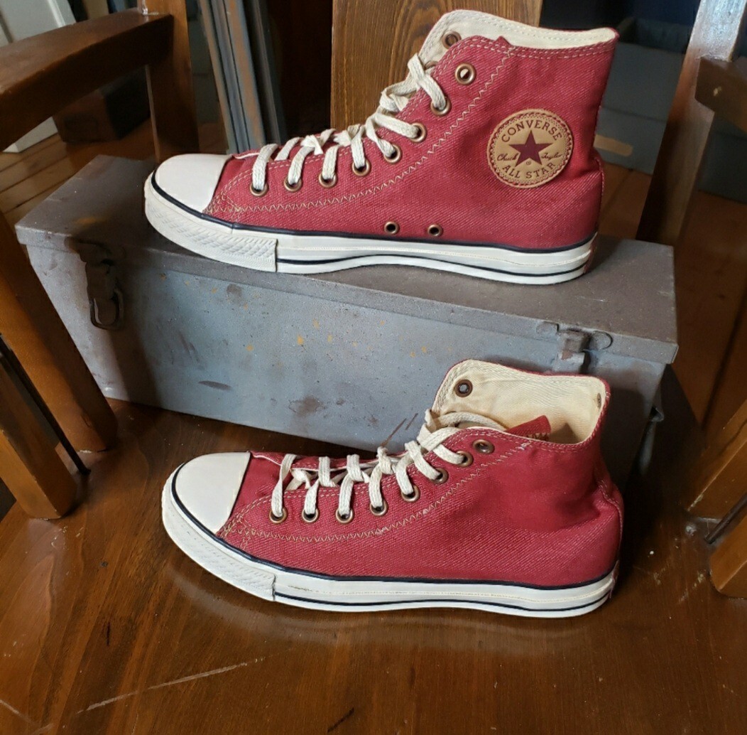 RARE unique vintage Original Converse All Star red br… - Gem