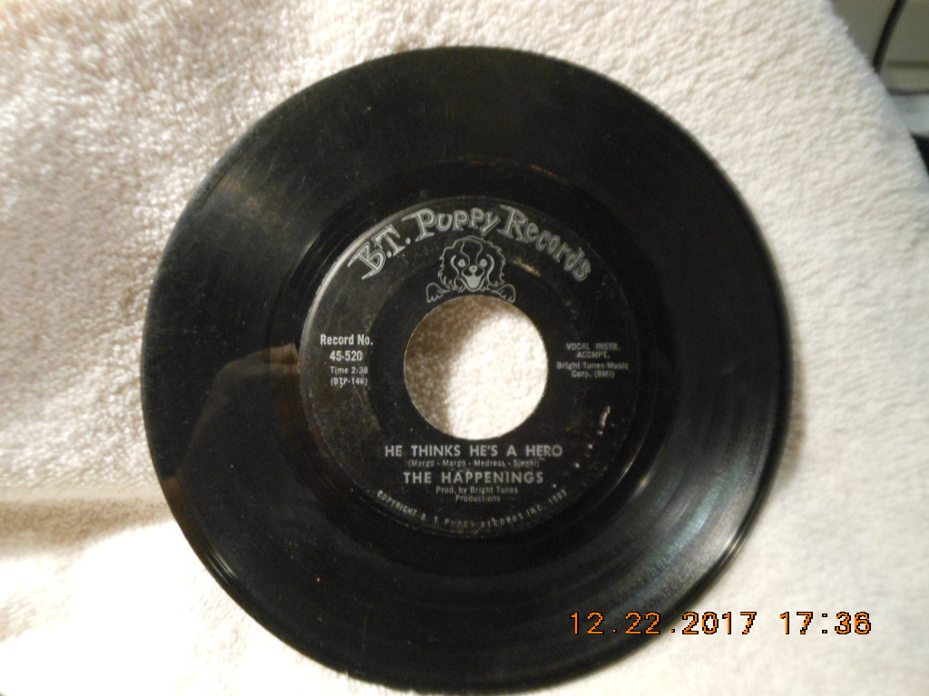 THE HAPPENINGS (BT PUPPY RECORDS 45-520) 7" 45 rpm HE THINK HE'S A HERO ...