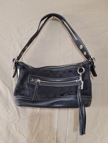 Coach Signature Vintage Hobo Gem