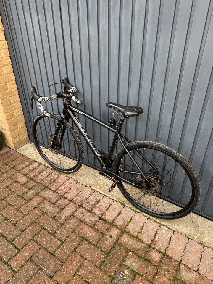 Forme Calver 26 Junior Gravel / Cyclocross Bike, 43cm Frame, 26 inch ...