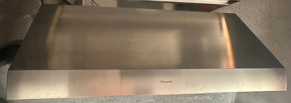 Thermador Professional Series 48" Wall Mount Smart Range Hood - PH48GWS ...