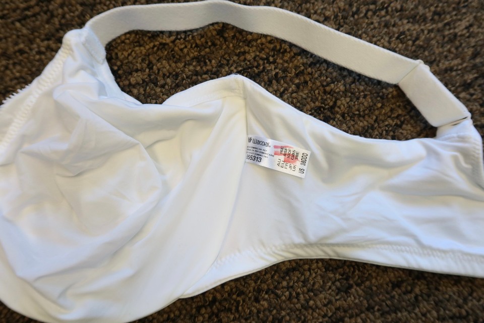 New Wacoal Perfect Primer Front Close Underwire Bra - 38DDD - White ...