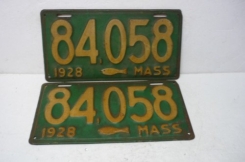 SUPER NICE PAIR 1928 MASSACHUSETTES COD FISH PLATES. SET. | eBay
