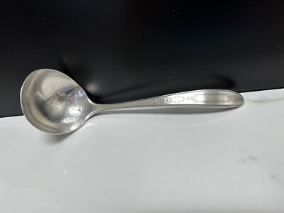 Community Plate ONEIDA Silverplate 1926 Hampton Court Pattern Cream ...