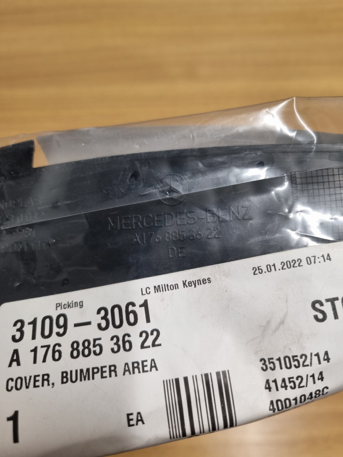 Mercedes-Benz a W176 Front Bumper Right Grille Cover A1768853622 ...