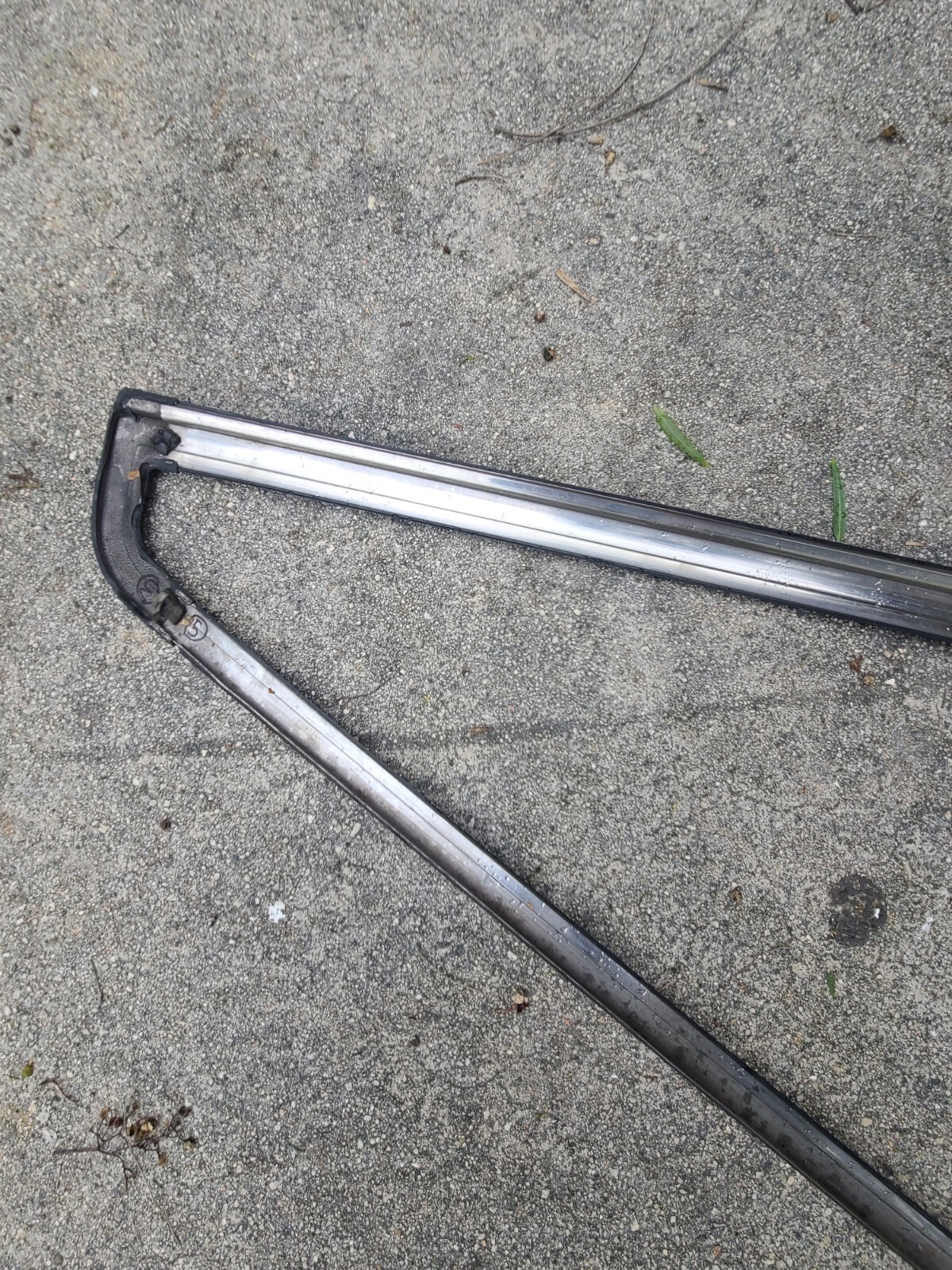 OEM Toyota Corolla AE86 HATCH LEFT Rear Quarter Panel Glass Trim ...