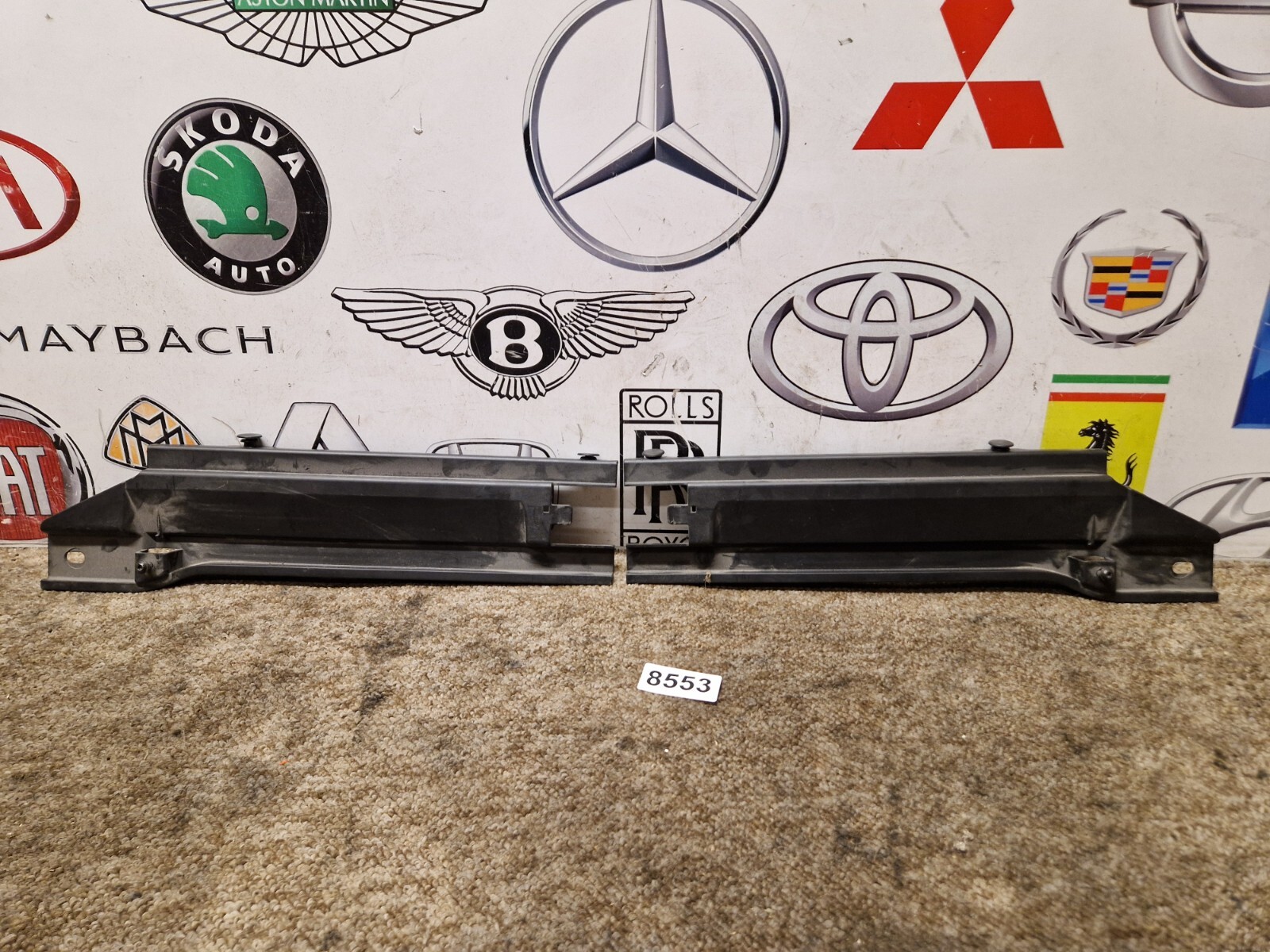 MERCEDES GL550 X166 RHD REAR BOOT TRUNK CARGO FLOOR COVER BRACKET ...