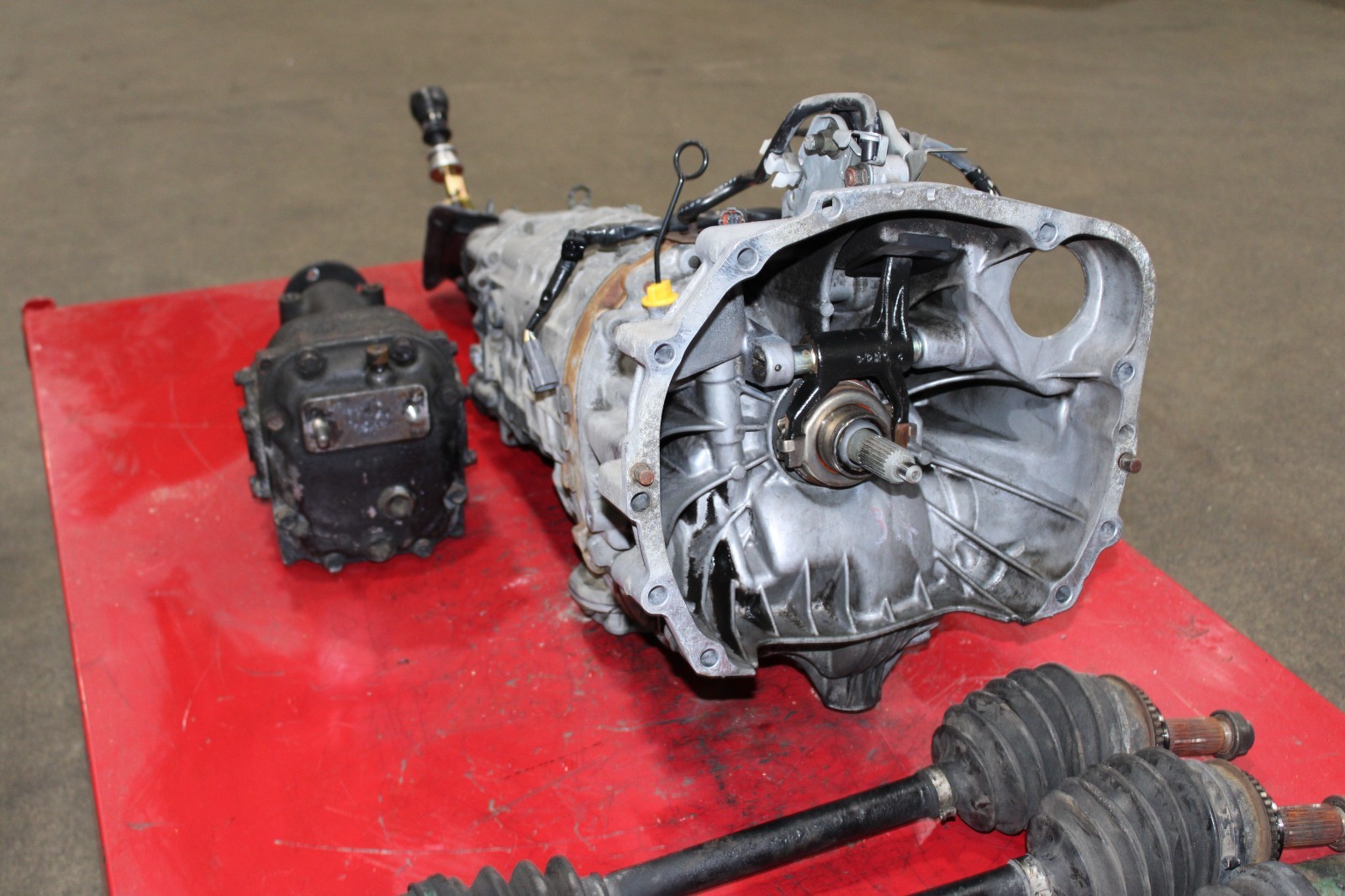 JDM Subaru WRX STi 6 Speed GDB Manual Transmission Diff Drive shaft ...