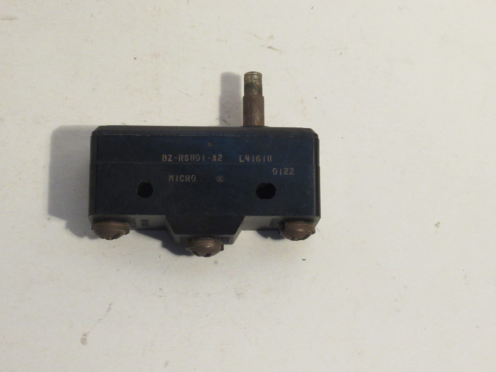 MICRO SWITCH BZ-RS801-A2 BZRS801A2 10A 125,250,480VAC SNAP ACTION ...