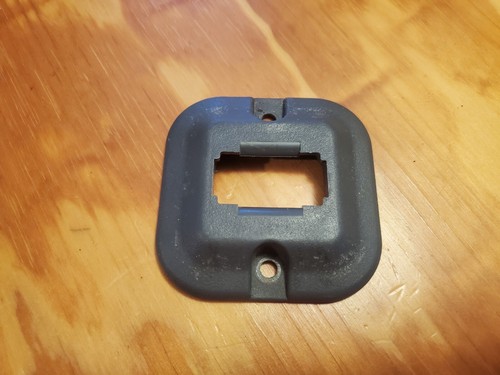 Ford Expedition / Excursion Mounting Piece for Back Seat Clip Dk Gray ...