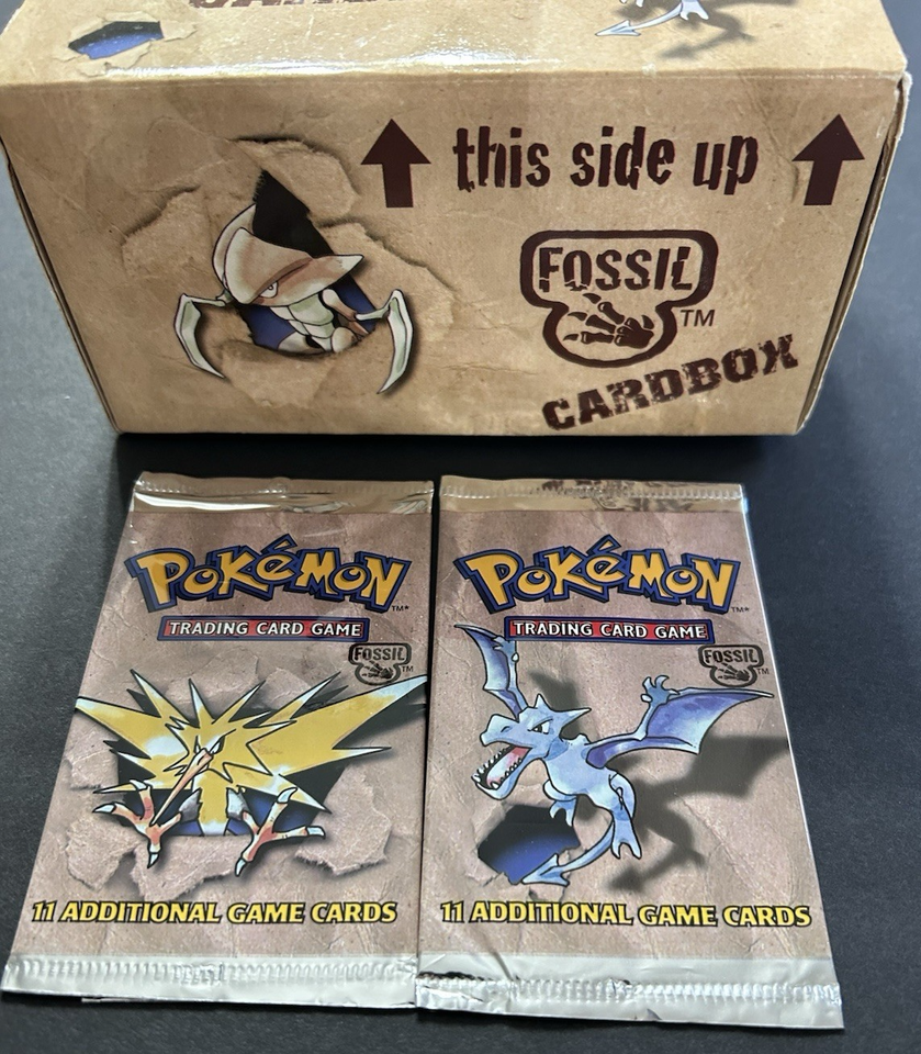 Pokémon TCG Fossil 1999 PROMO Box with 2 Wrappers - Excellent Condition ...