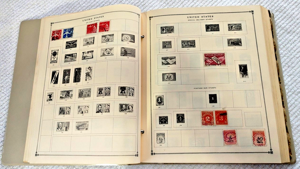 Scott's International Modern Worldwide Stamp Album With 100s Of Stamps ...
