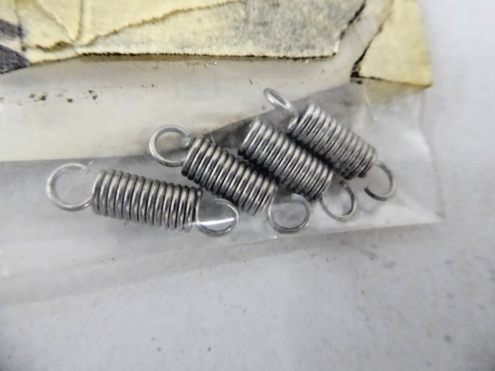 Lee Spring LE-029B-02-S Extension Spring .188 X 0.688 X .029 SS (Pack ...