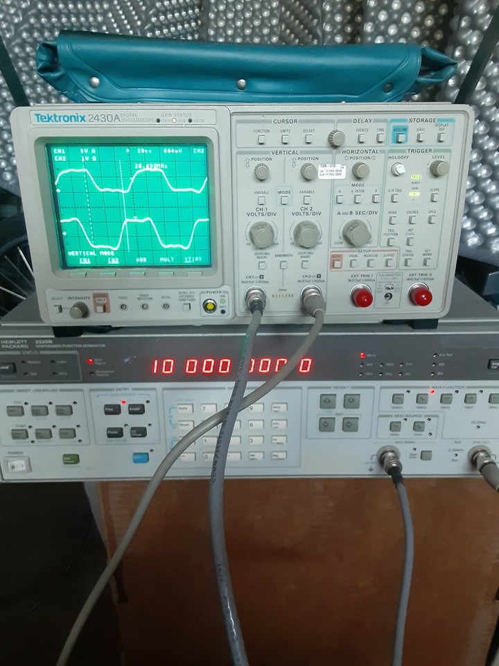 HP3325B 21MHz Synthesized Function Generator TESTED Sweep 1mV res ...