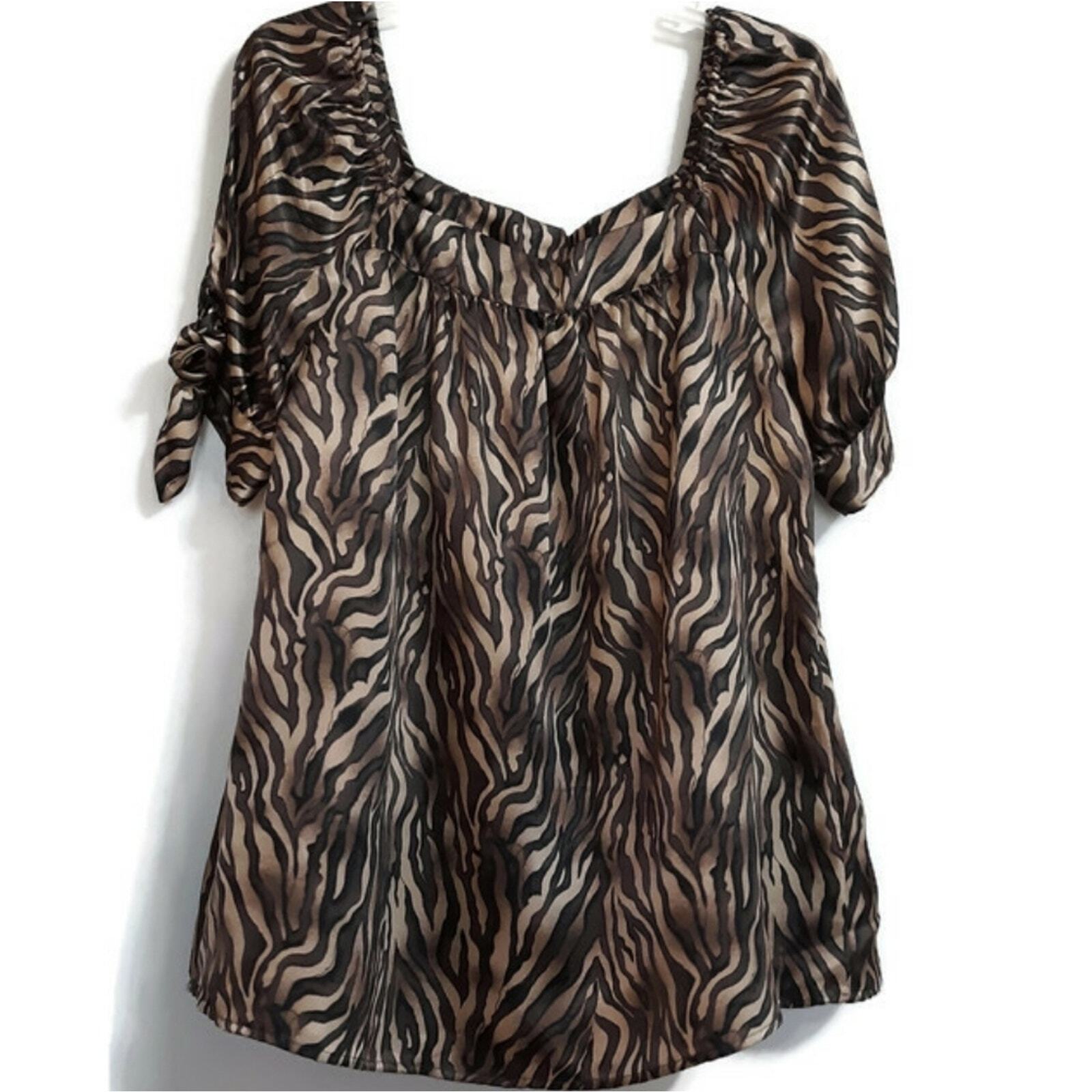 Allison Taylor animal print shiny fabric top sz L on … - Gem