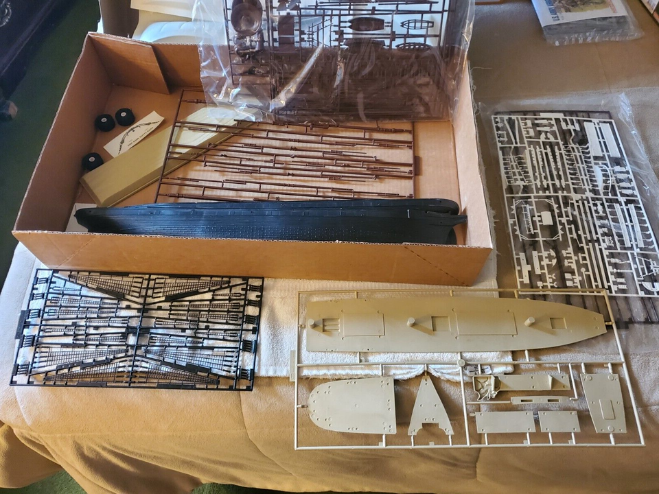 Large Monogram Plastic Model Kit "Cutty Sark" Ship 1/120 Scale 28 1/2 ...