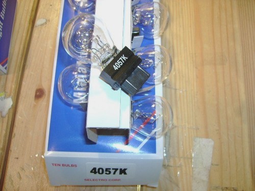 4057K--CLEAR --BULBS--1--BOX = 10 BULBS | eBay