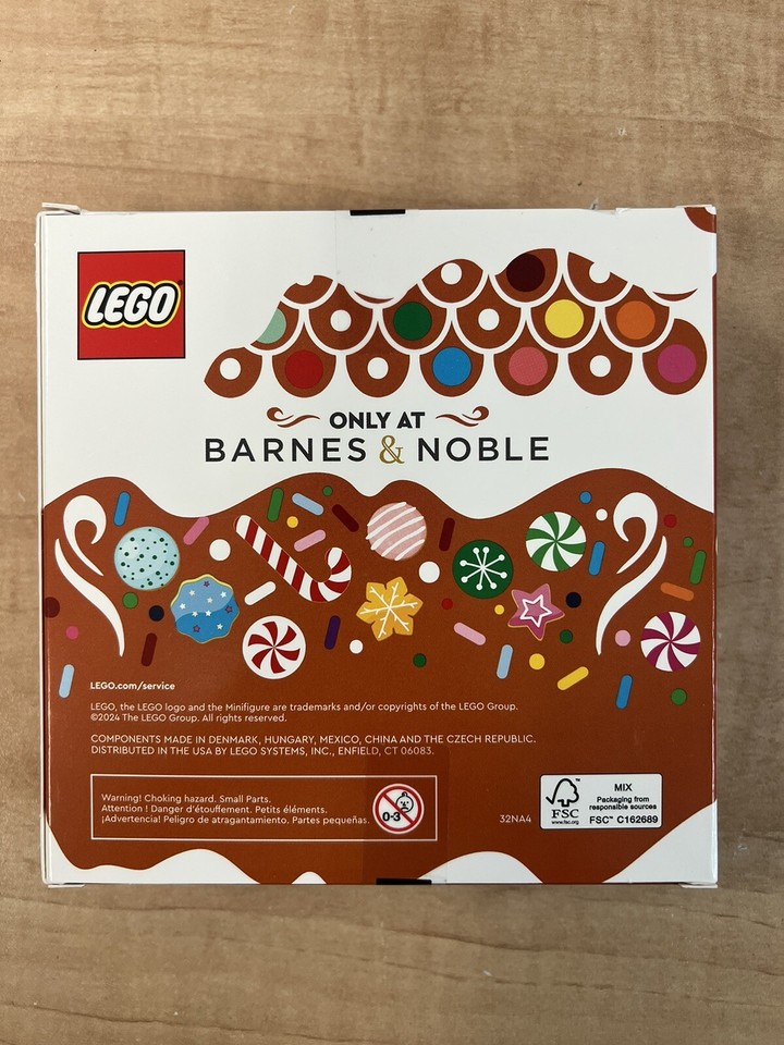 LEGO 6550806 - Gingerbread Lane Barnes & Noble Exclusive - New/Sealed ...