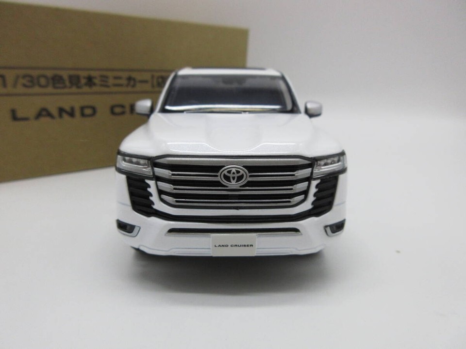 1/30 New Land Cruiser 300 Land Cruiser Mini Car Precious White Pearl | eBay