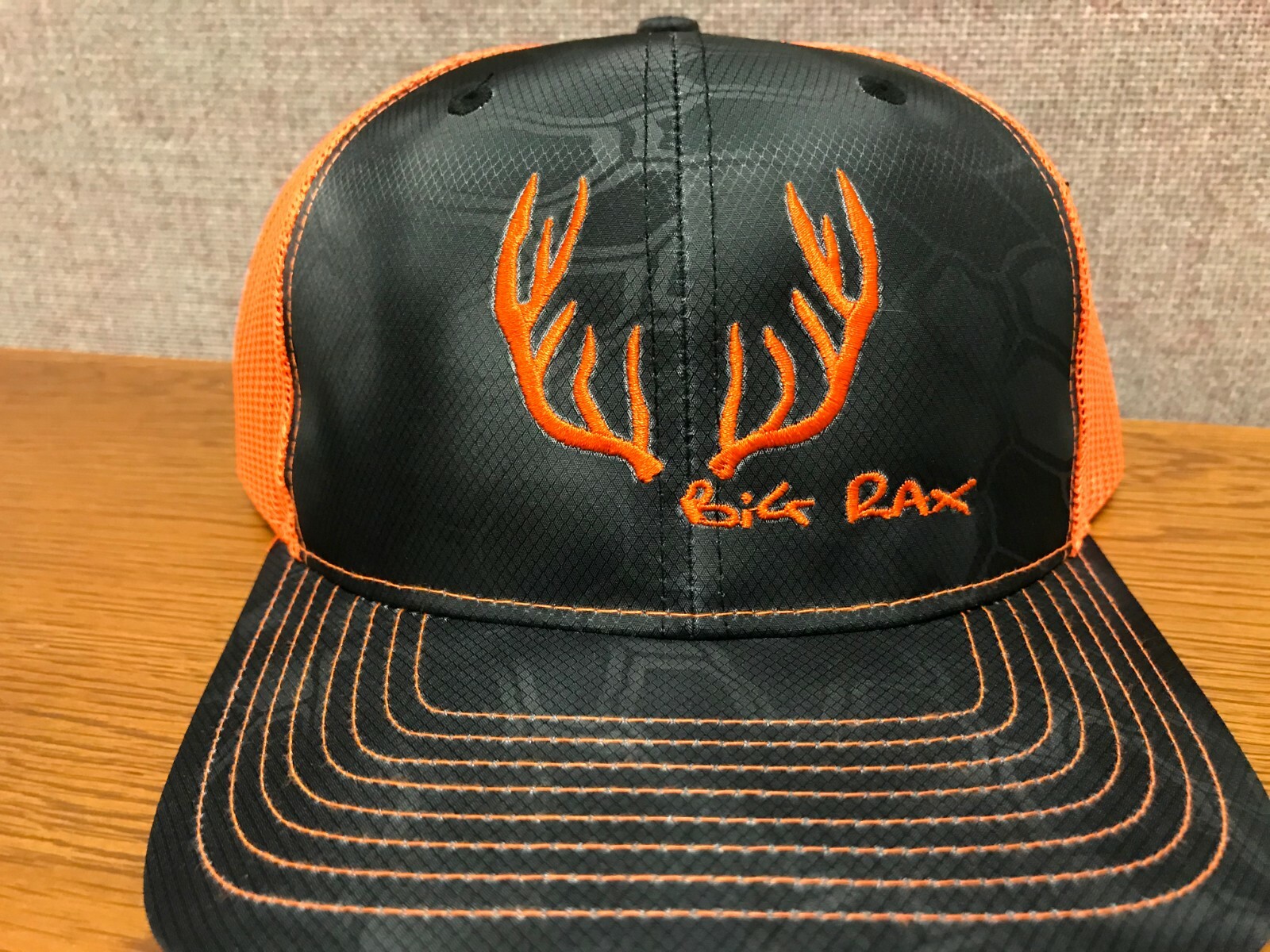 Hunting Hats - Elk Big Rax - Duck Big Dux - Bear Big Trax | eBay