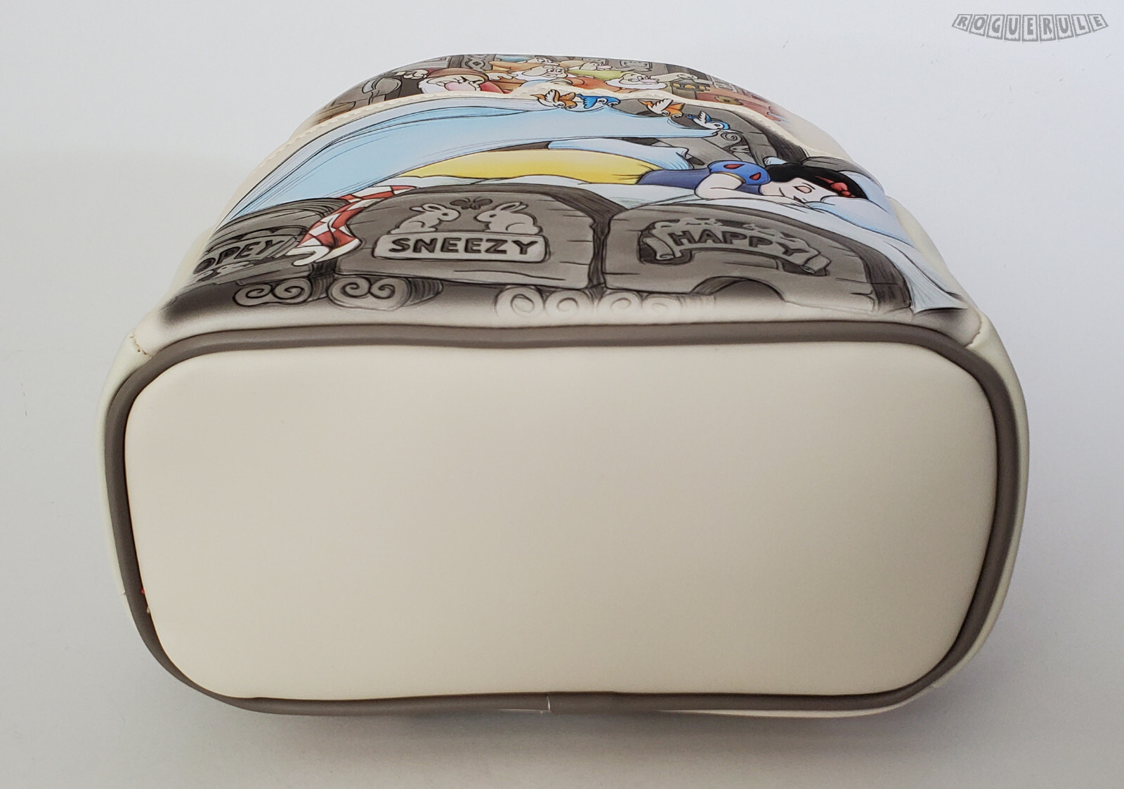 🚦Loungefly Disney Snow White & The Seven Dwarfs Sleeping Mini Backpack ...