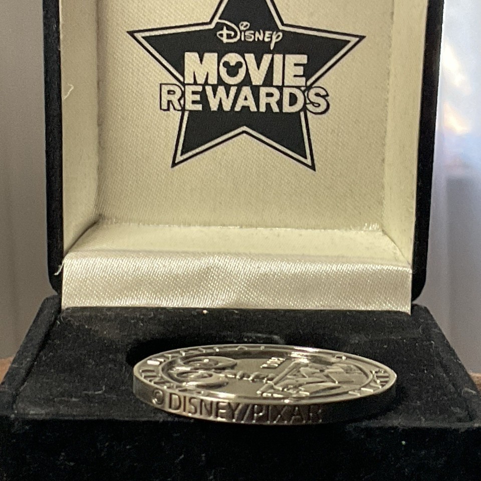 Disney Movie Rewards Pixar Magical Places Collectors Coin Wall-E ...