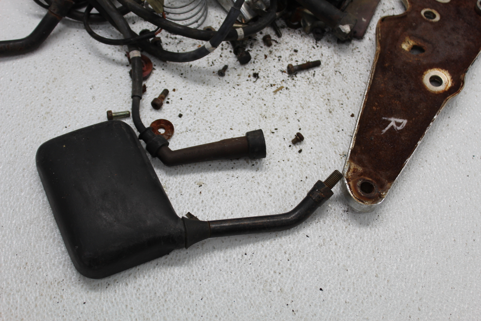 1981 SUZUKI GS750E PARTS AND HARDWARE LOT | eBay