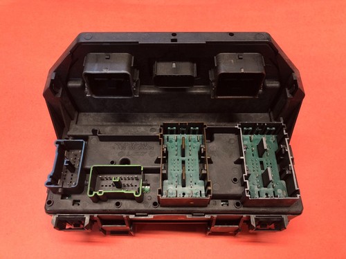 2009-2010 DODGE JOURNEY TIPM TOTALLY INTEGRATED POWER MODUE FUSE BOX ...