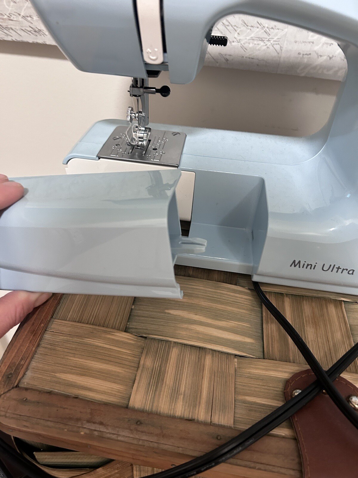 Kenmore Light Blue Mini Ultra Sewing Machine 38511206300 Nr for sale ...