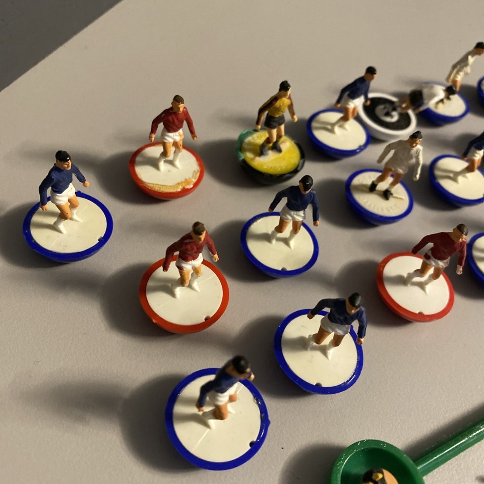Subbuteo Players Bundle x20 Vintage Mixed Condition - Not sure if all ...