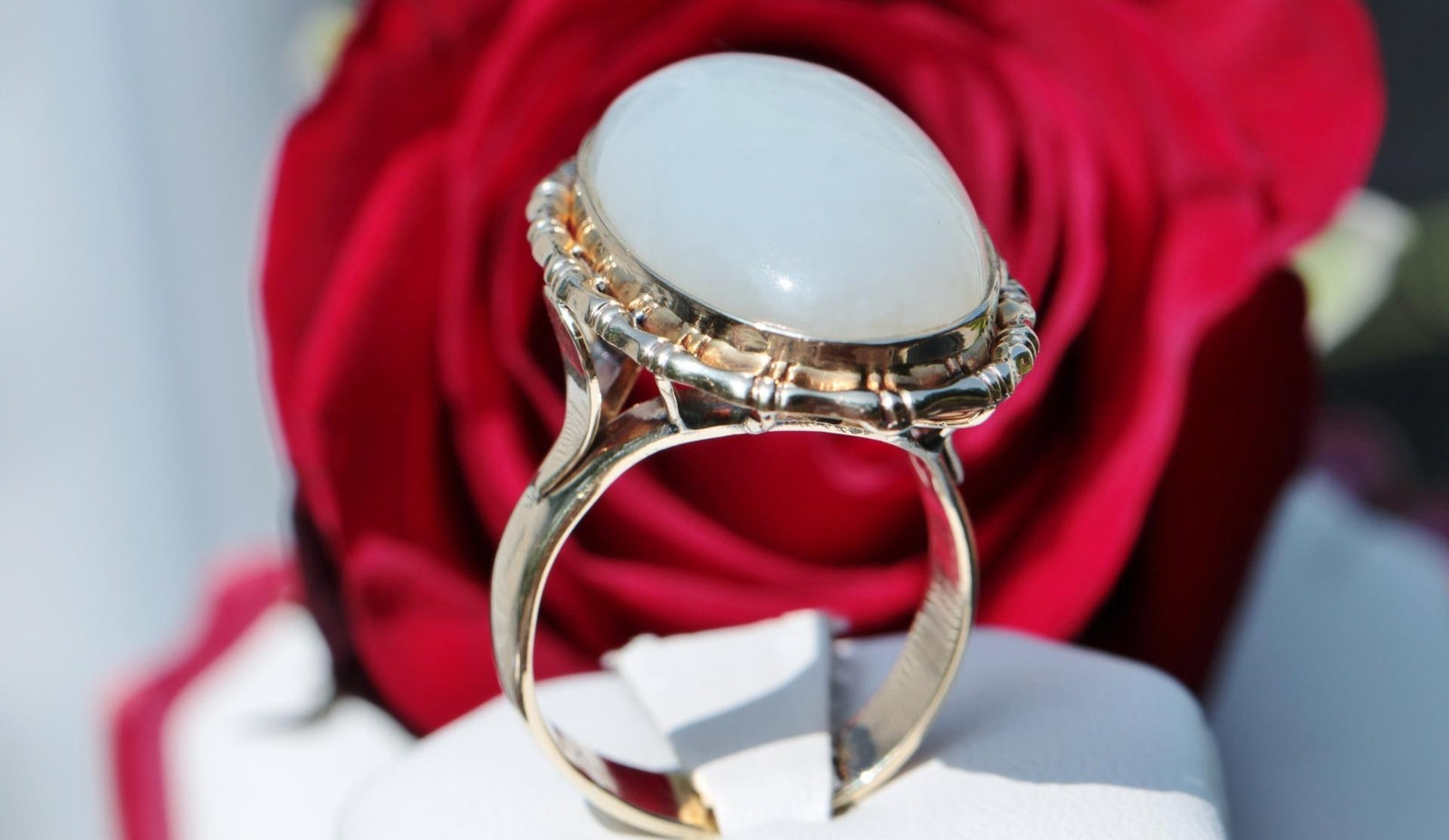 14k yellow gold ring 20.0ct white chalcedony size 10.25 antique ...