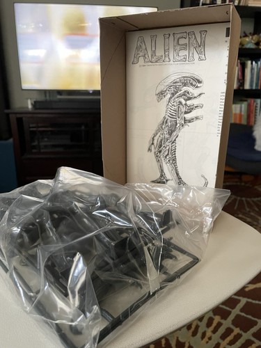 1984 MPC "Alien" Model Kit #1-1961 Vintage Missing Dome Includes Bonus ...