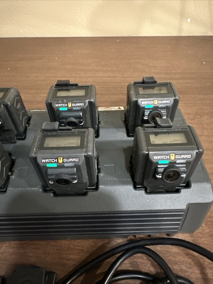 LOTOF8 WatchGuard WFC1 VISTA WIFI Body Cam w WatchGuard VTS1 With Clip ...